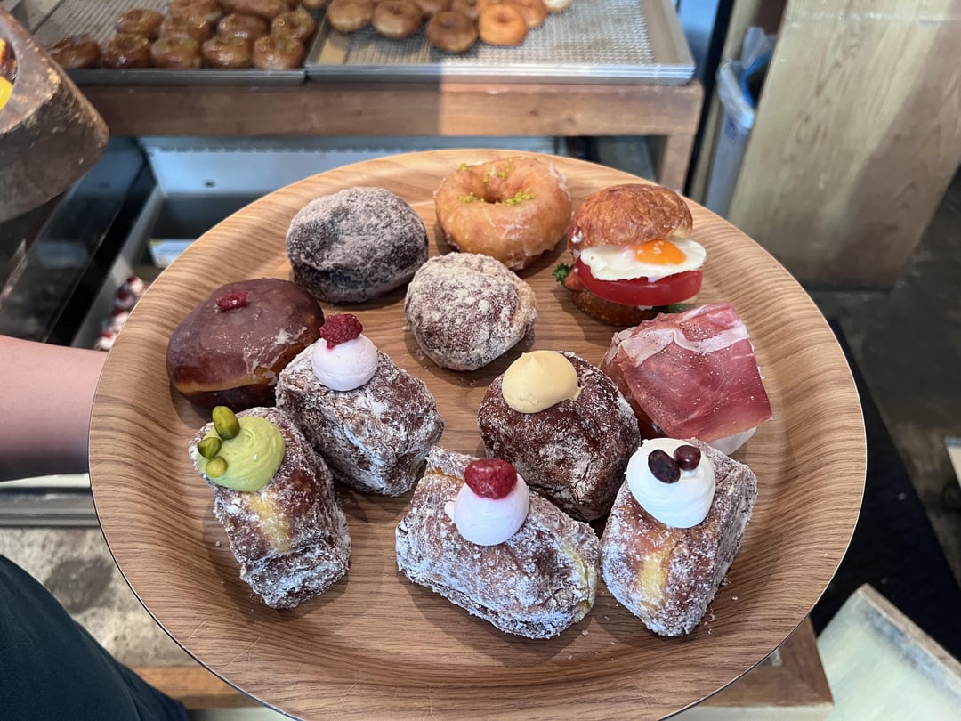 [I ate] Sweet & Savory Pastries and Filled Donuts in Japan~! - Dining ...