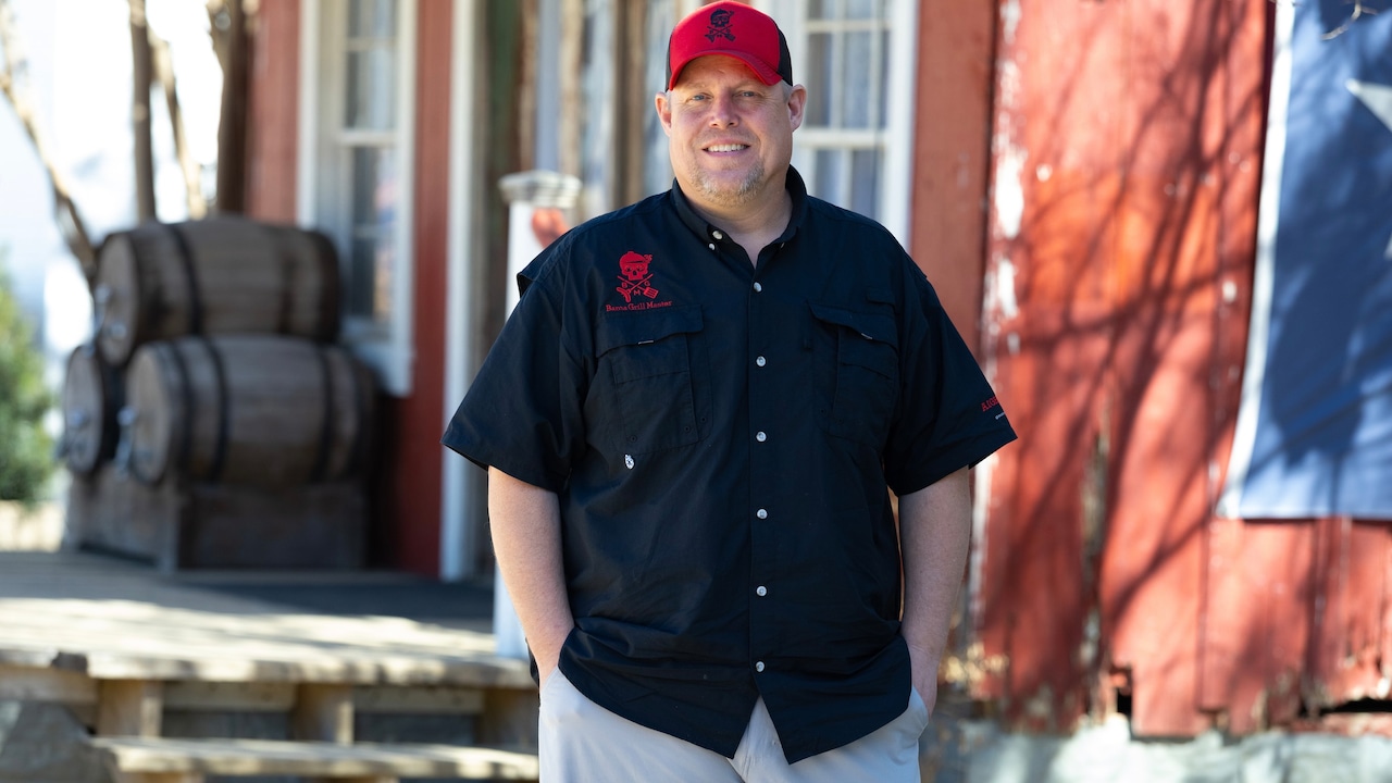 Alabama's Tim Van Doren aims to smoke the competition on 'BBQ Brawl ...
