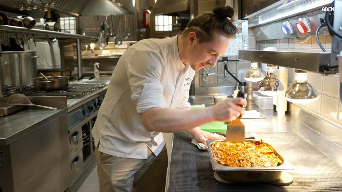 The perfect Lasagna - Chef in Italy shares Recipe - Dining and Cooking