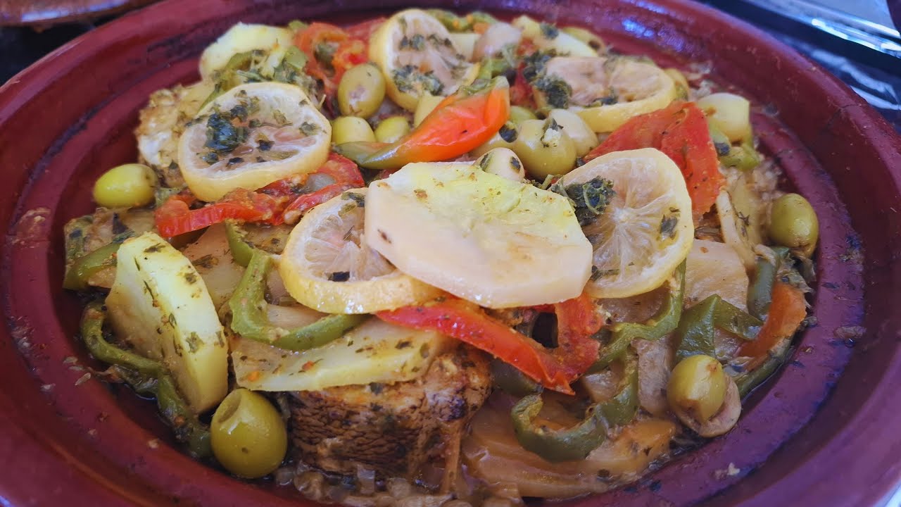 Tajine de Poisson Marocain Facile – Recette Authentique | Moroccan Fish ...