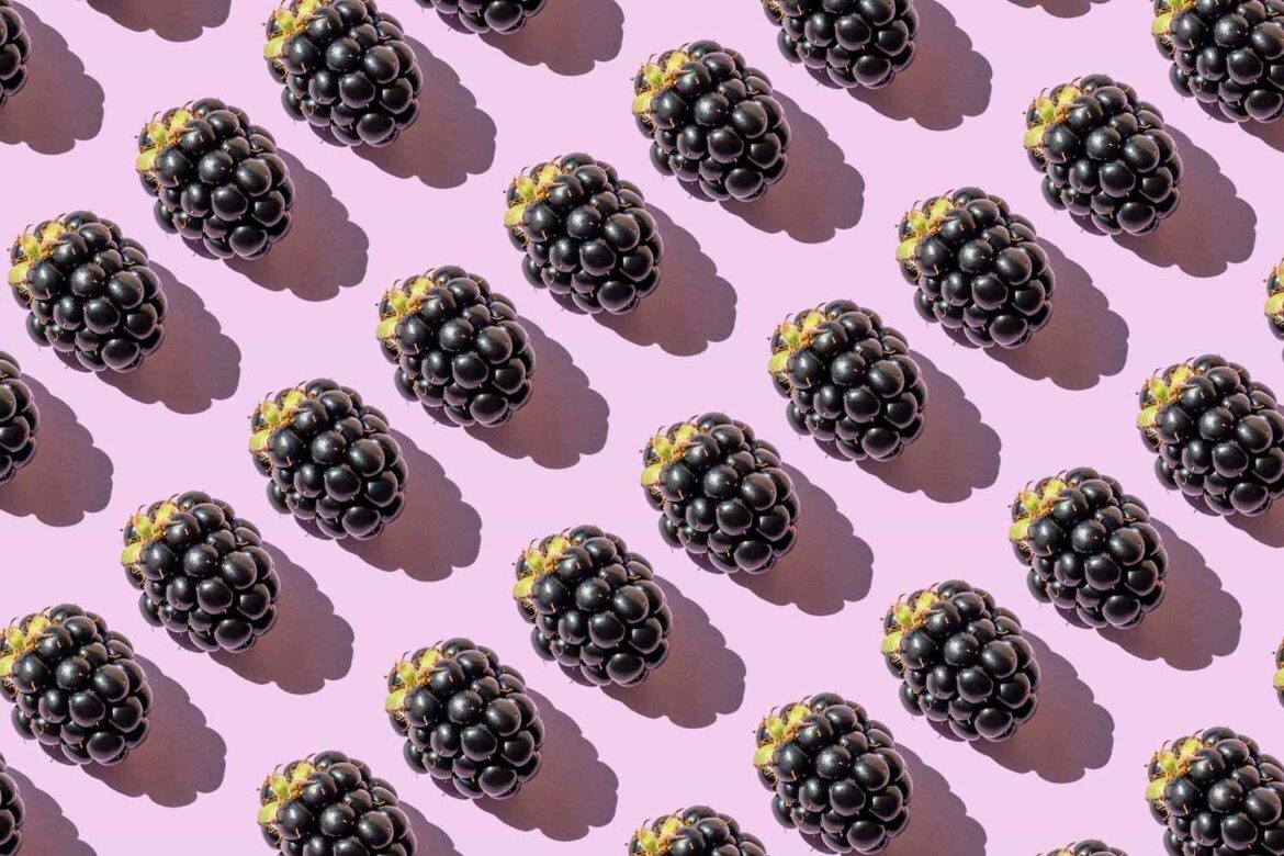 Why Blackberries Are So Good for You, According to Nutrition Experts ...