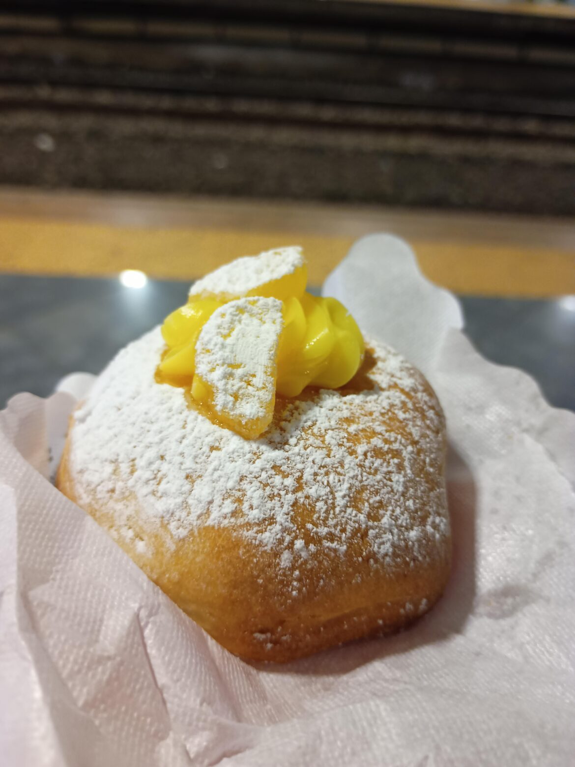 Naples lemon pastry identification - Dining and Cooking