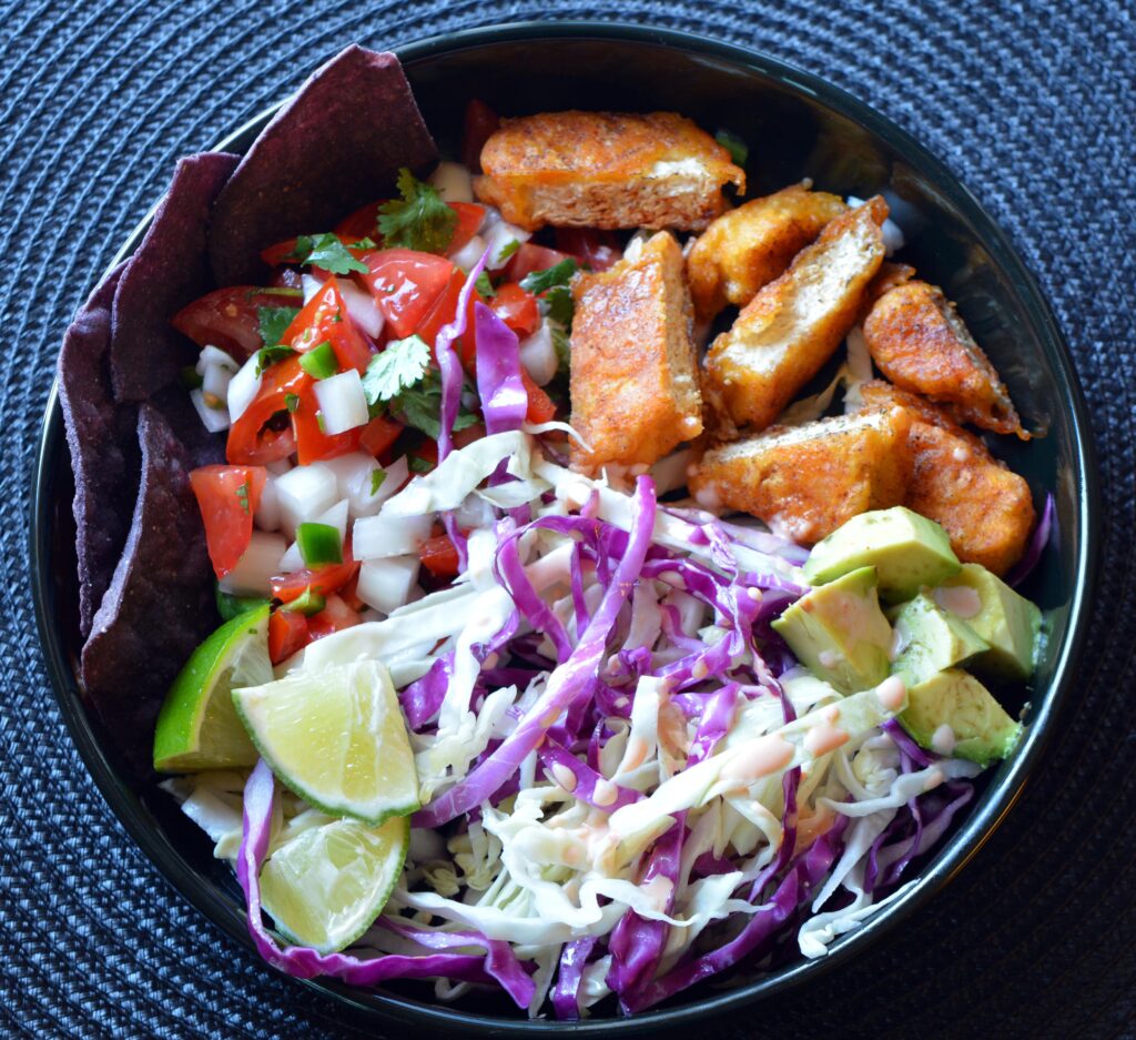 383 cal vegan fish taco bowl with air fried gardein fillets, cabbage ...