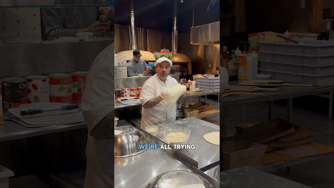 The Easiest Methods of Stretching Pizza Dough - Dining and Cooking