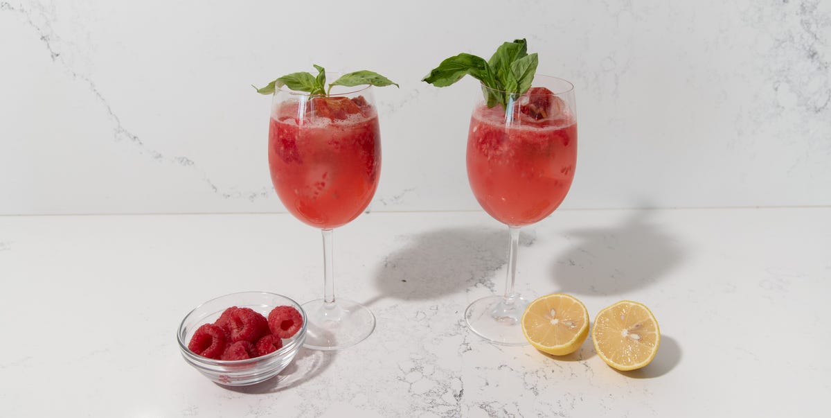 Sparkling Raspberry Lemonade (Inspired by With Love, Meghan) - Dining ...