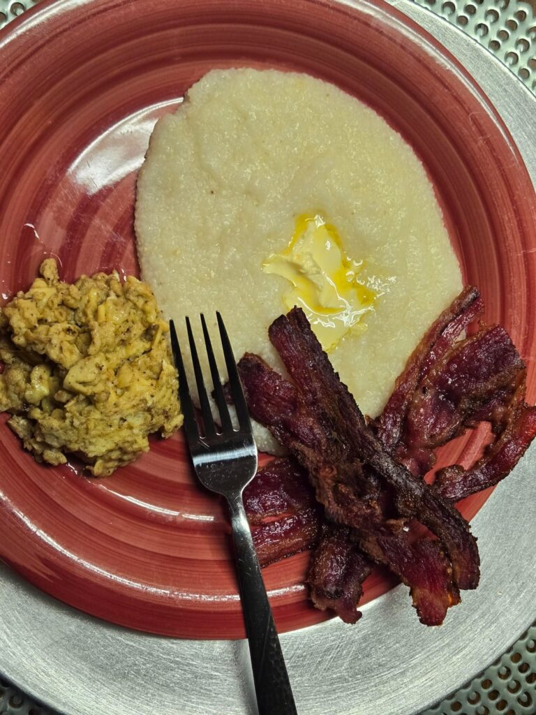 Beef bacon 🥓 eggs and grits. - Dining and Cooking