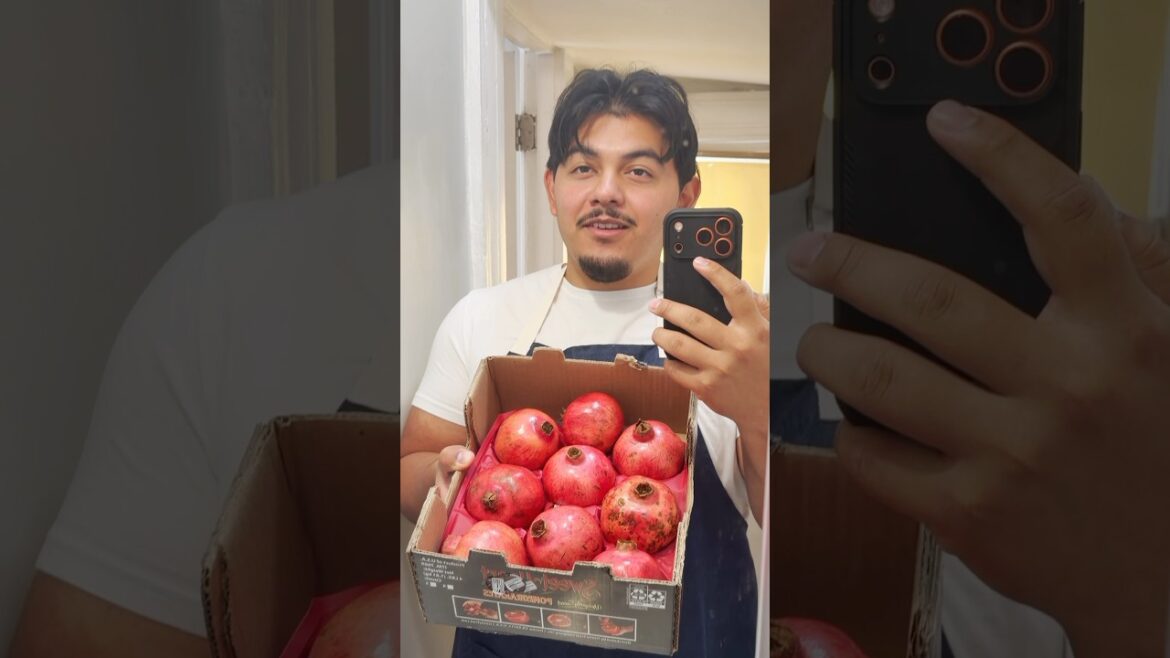 Pomegranate JUICE! - Dining and Cooking