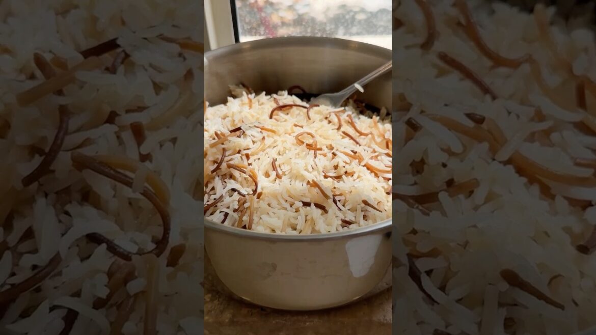 Lebanese Rice with Vermicelli | Easy Fluffy Middle Eastern Rice ...