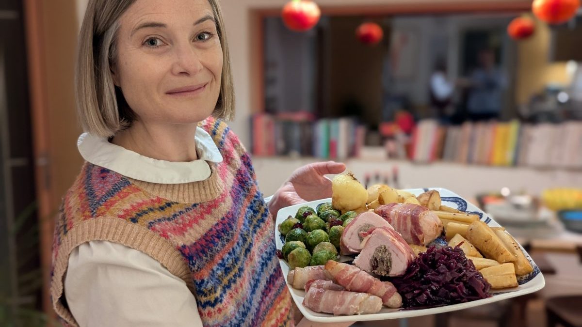 I tried four ready-cooked Christmas dinners - Dining and Cooking