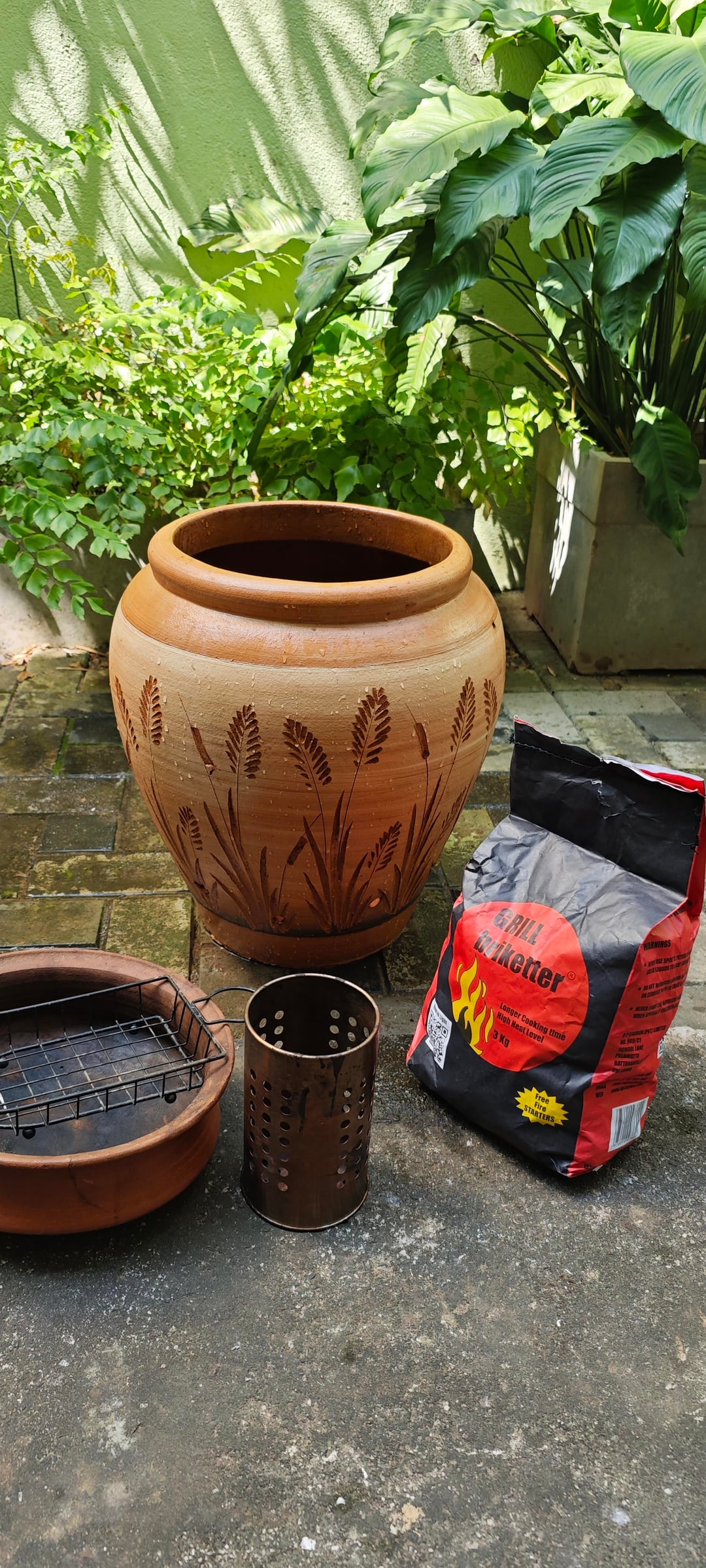 First time smoking. Method is unotherdox. Can use any advice to make it ...