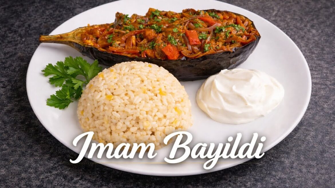 How To Make Stuffed Aubergine (Imam Bayildi) Easy Turkish Recipe ...