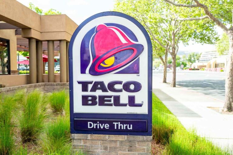 Taco Bell Is Bringing Back A Fan Favorite—With A Spicy New Twist ...