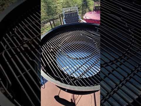 A look into my new 26 inch Weber Kettle setup. - Dining and Cooking