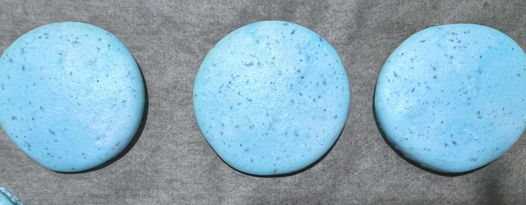 Which one do you use- parchment paper or silicon mat? (Swiss Method ...