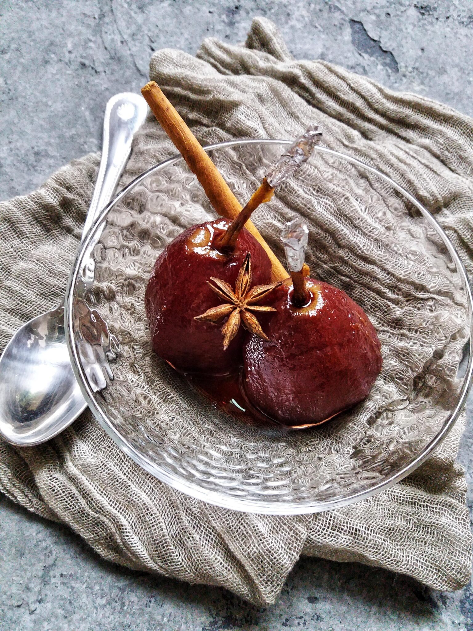 Poire au vin - Dining and Cooking