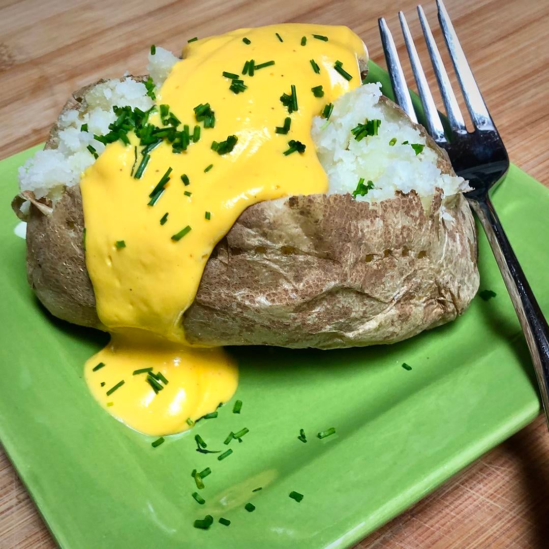 Easy Vegan Cheese Sauce 🧡 a creamy, dreamy, cheddary cheese sauce made ...