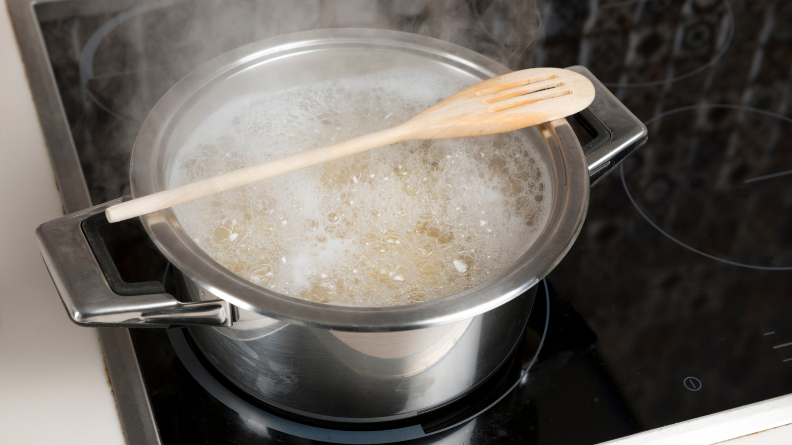 11 Common Cooking 'Tricks' That Don't Actually Work - Dining and Cooking