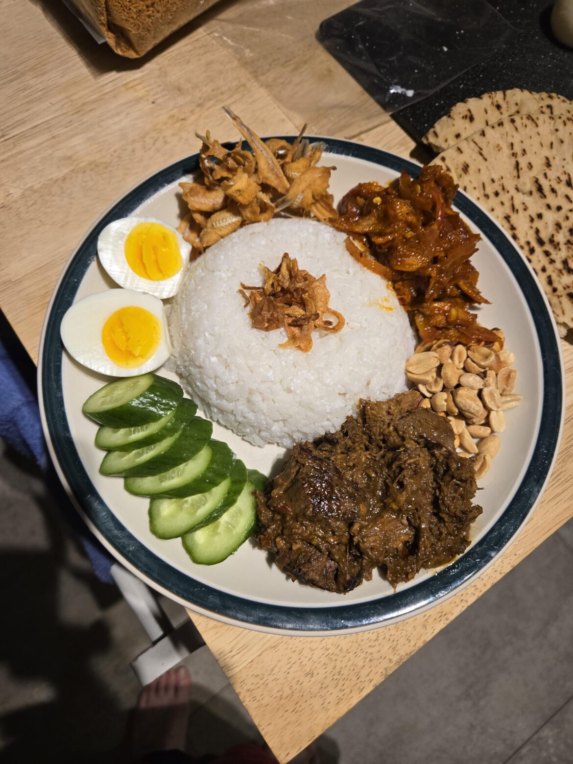 [homemade] Nasi Lemak with coconut rice, sambal ikan bilis, crispy ...