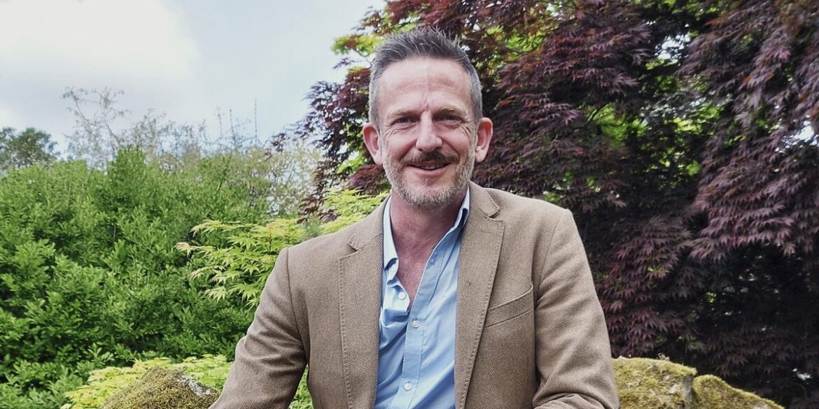 Nick Bailey’s Plastic-Free Gardening Hack Using Wine Corks - Dining and ...