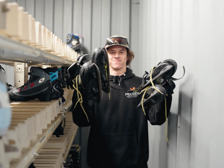 Ice Rink Still Open At Peltzer Winery In Temecula Valley Wine Country ...