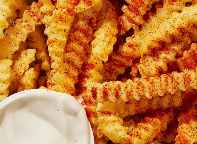 10 Restaurant Chains That Serve the Best Seasoned Fries - Dining and ...