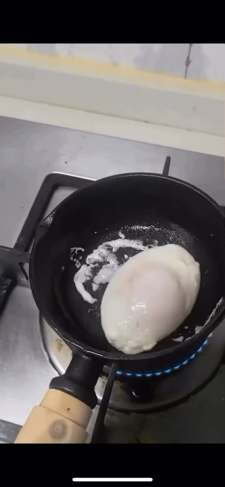 Successfully failed fried egg. - Dining and Cooking