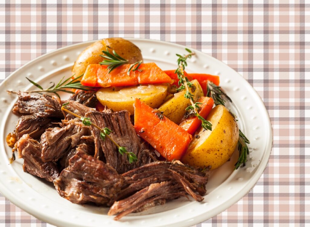 6 Chain Restaurants With the Most Tender Pot Roast Dinners - Dining and ...