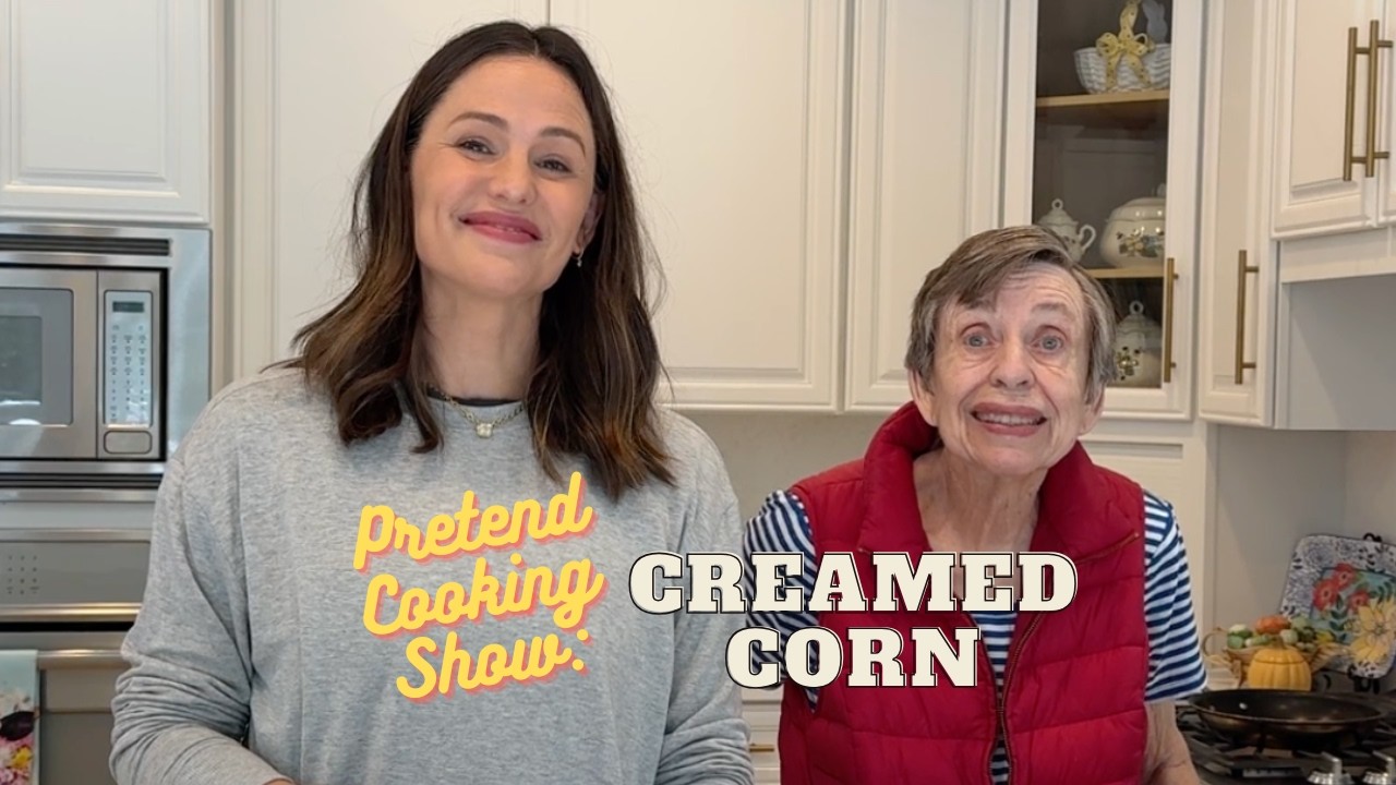 Pretend Cooking Show: Creamed Corn - Dining and Cooking