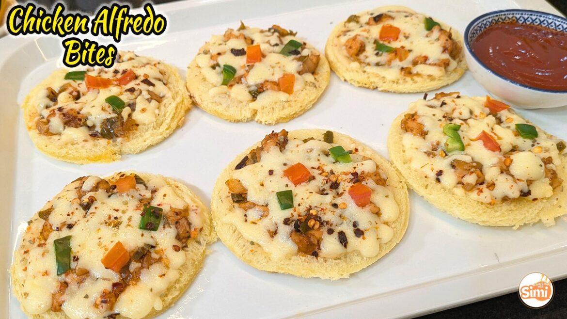 Chicken Alfredo Bites Recipe | Chicken Cheese Bread Pizza Bites | Bread ...