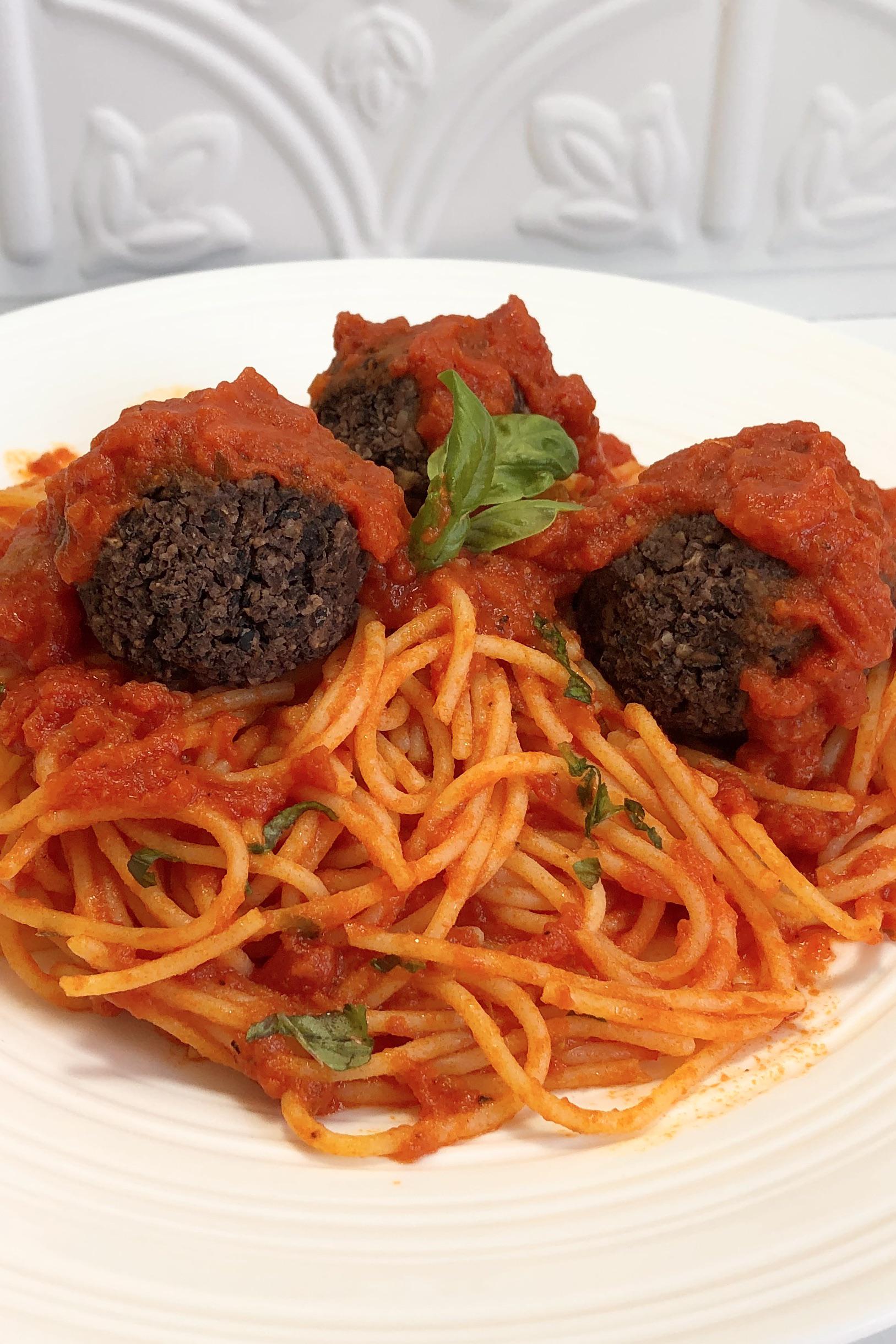 Vegan “meatballs” made with walnuts, mushrooms, and black beans ...