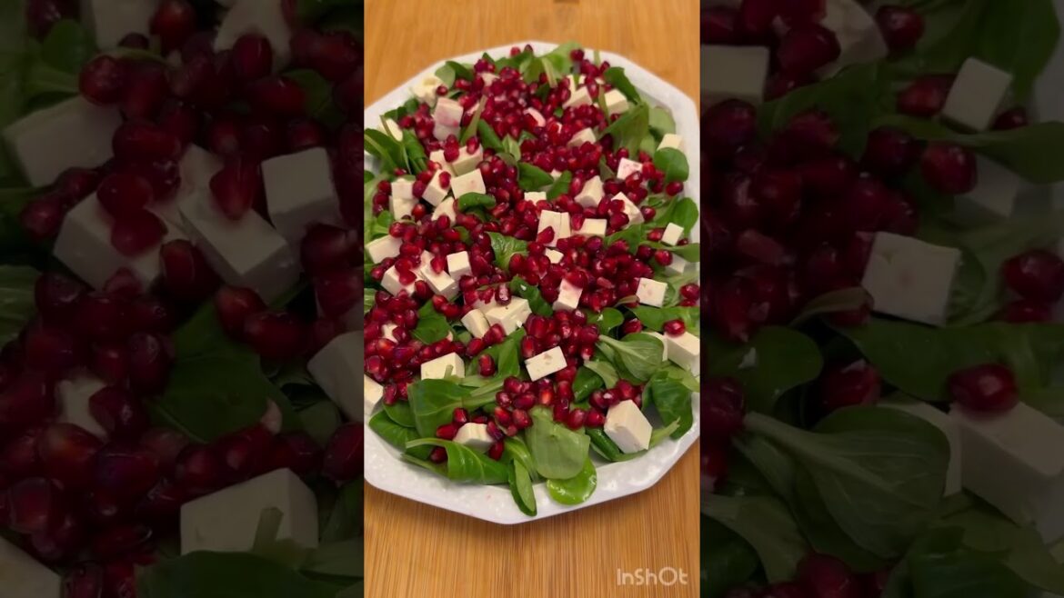 Healthy & Delicious: Lettuce with Pomegranate & Walnuts. Quick & Easy ...