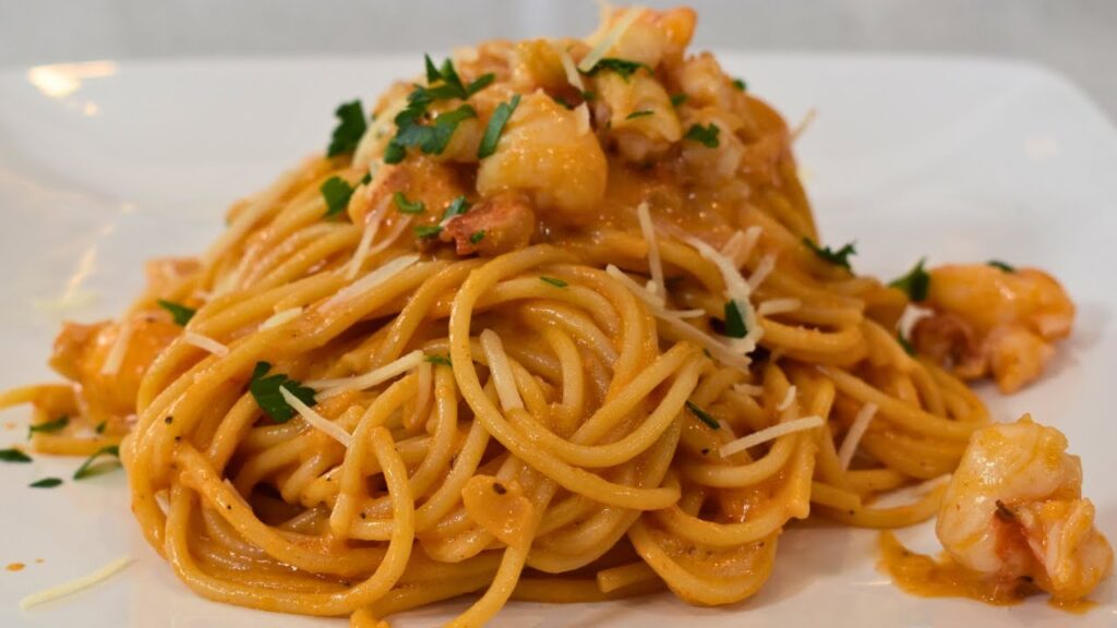 How to Make Lobster Bisque Pasta Like a Pro Chef! - Dining and Cooking