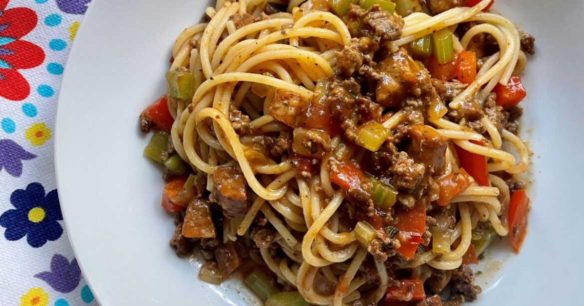 I Tried ‘Dirty Spaghetti,’ the Cajun-Italian Dish Taking Over TikTok ...