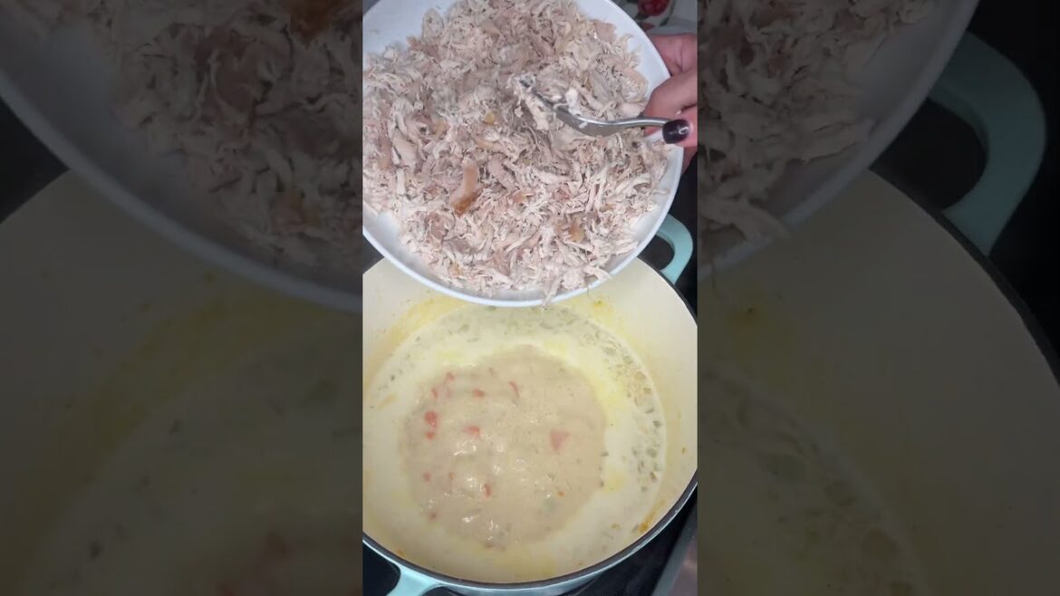 Easy Chicken & Dumplings @melissajorealrecipes - Dining and Cooking