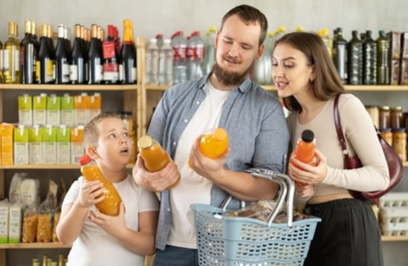 How packaging makes us think food is healthy – when the opposite is ...