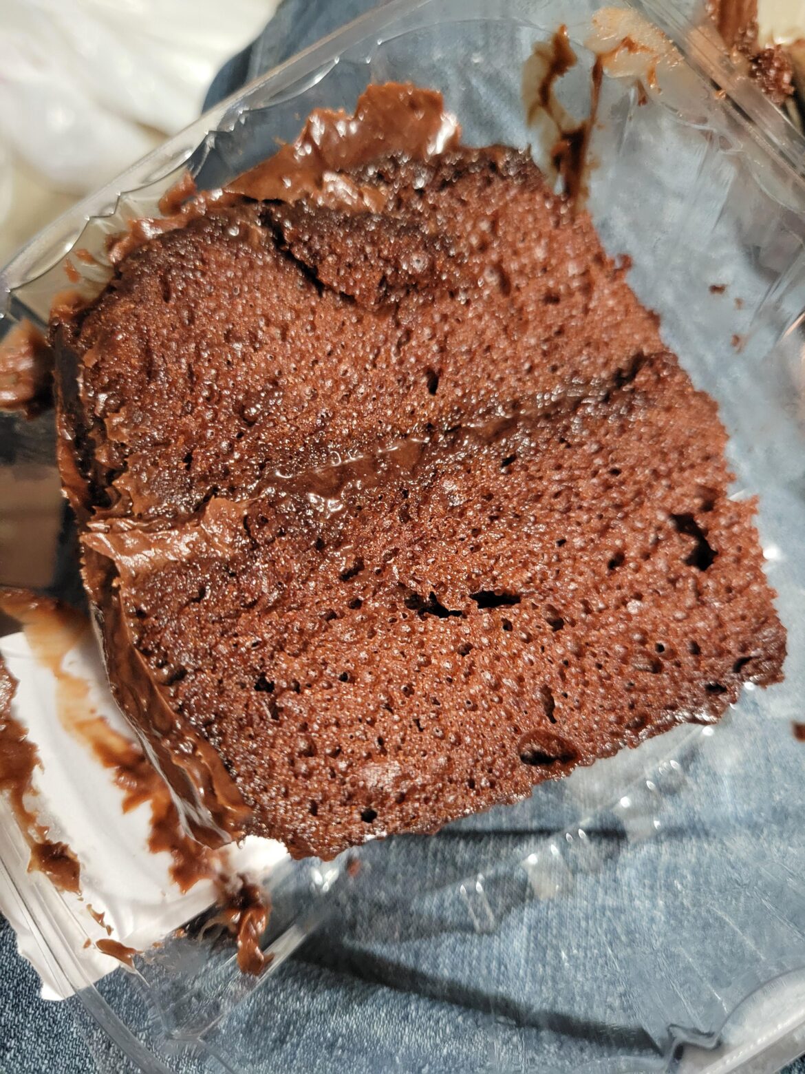 Gooey chocolate cake - Dining and Cooking